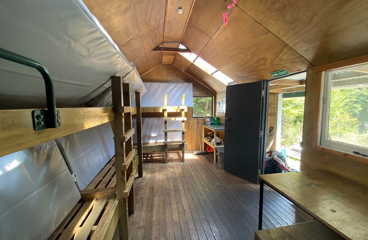 Triangle Hut: Ruahine Forest Park, Manawatu region