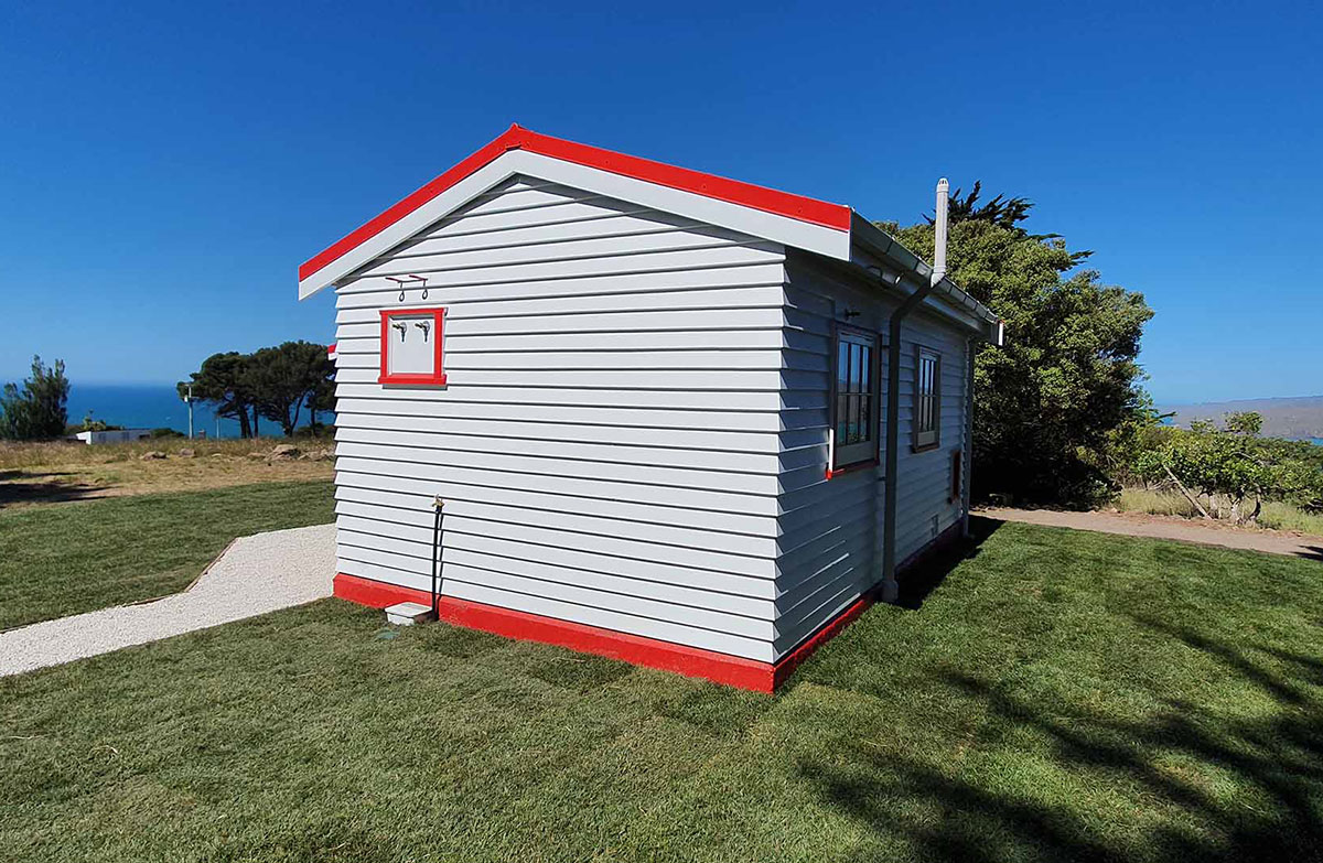 Lighthouse Cottage: Awaroa/Godley Head