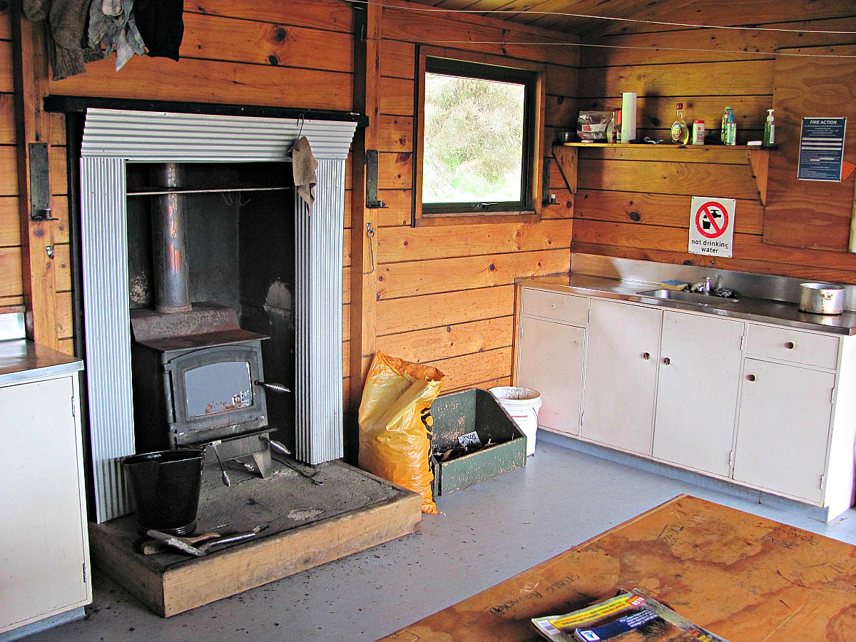 Boyd Hut: Kaimanawa Forest Park, Central North Island region