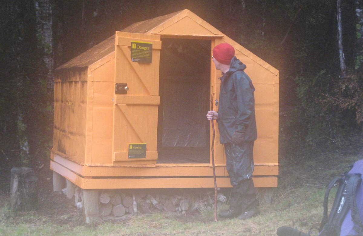 Rocks Ahead Bivouac: Kaweka Forest Park, Hawke's Bay region
