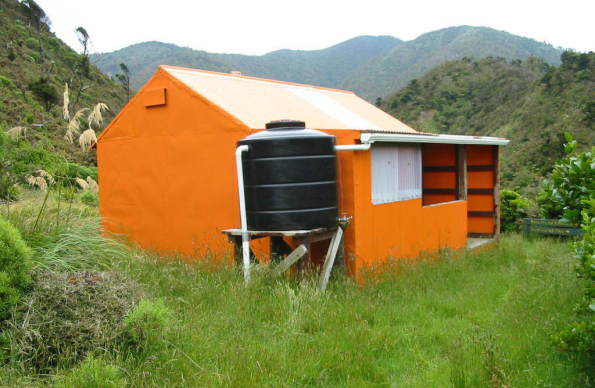 Cattle Creek Hut: Ruahine Forest Park, Manawatu region