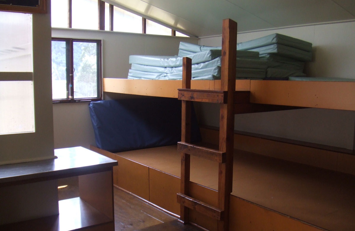 Lakehead Hut: Nelson Lakes backcountry huts