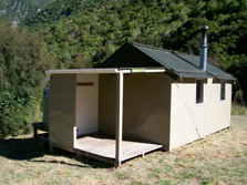 Kowhai Hut: Ka Whata Tu o Rakihouia Conservation Park, Marlborough region