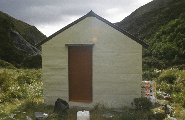 Price Basin Hut: Kokatahi River - Whitcombe River area, West Coast region