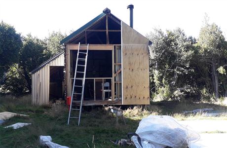 Evans Hut: Rangitata/Rakaia Rivers area, Canterbury region