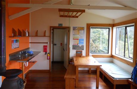 Rod Donald Hut: Banks Peninsula area