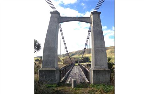 Springvale Suspension Bridge: Rangitikei area