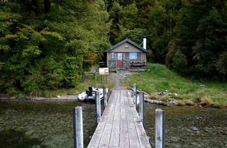 Coldwater Hut: Nelson Lakes National Park, Nelson/Tasman region