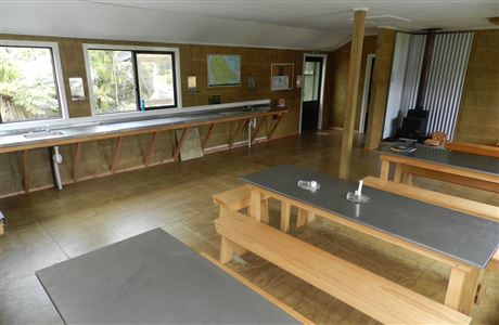 North Arm Hut: Rakiura National Park: Southland region