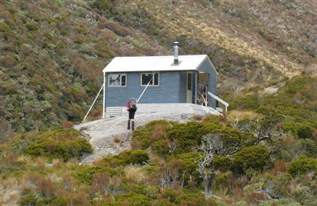 Bluff Hut: Kokatahi River - Whitcombe River area, West Coast region