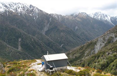 Bluff Hut: Kokatahi River - Whitcombe River area, West Coast region