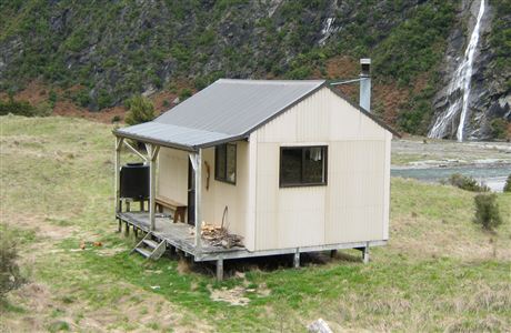 Albert Burn Conservation Area: Places to go in Otago