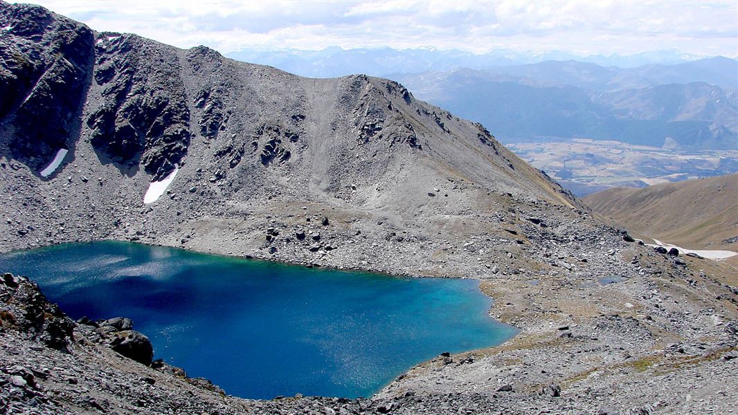 Lake Alta Track: Remarkables Conservation Area, Otago region