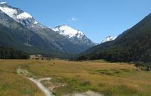 Aspiring Hut: Mount Aspiring National Park: Otago region
