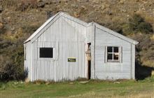 Lake Heron tracks: Walking and tramping in Hakatere Conservation Park